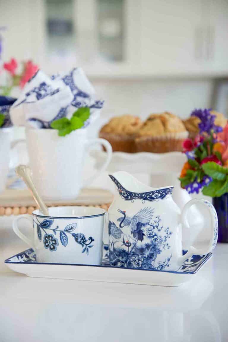 Summer Perks: Easy Ideas For A Company Worthy Summer Coffee Bar ...