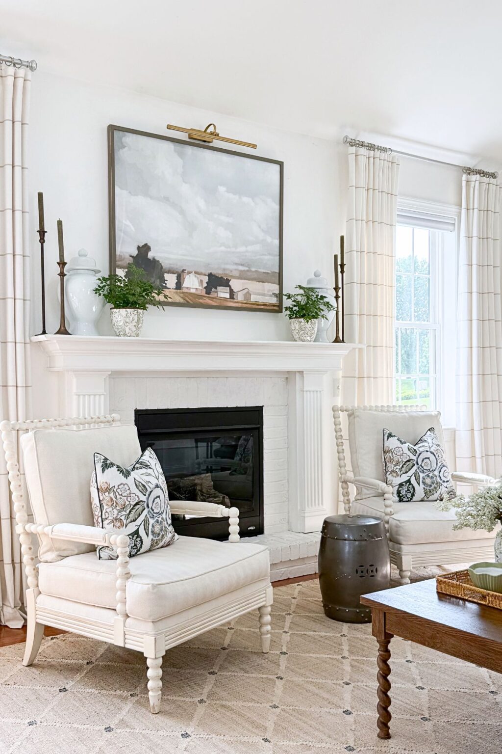 How To Style a Mantel With a TV or Artwork: Simple Ideas That Always ...
